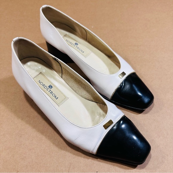 Nordstrom | Shoes | Vintage Leather Nordstrom Black White Cap Toe Pumps ...